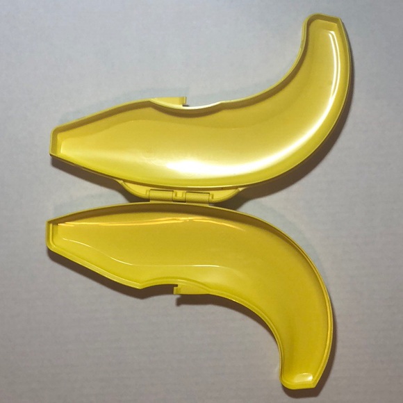 Tupperware | Kitchen | Nwt Tupperware Banana Keeper | Poshmark